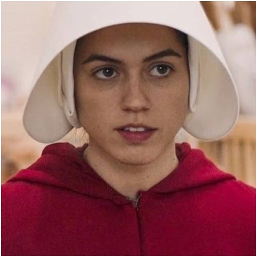 What the Cast of ‘The Handmaid’s Tale’ Look Like In Real Life ...