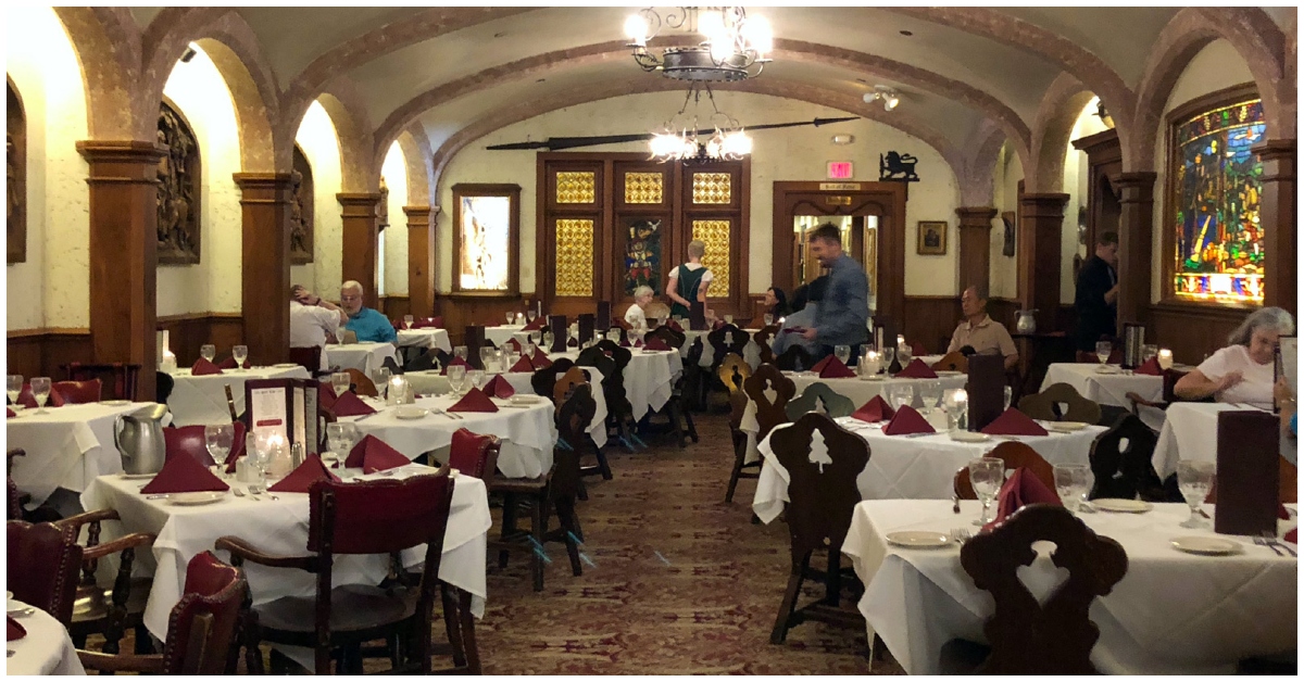 29 US Restaurants Where America's Leaders Have Dined, Ranked ...